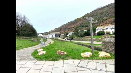 Coastal Cornwall - Boscastle painted as a place of dream and mystery by ...