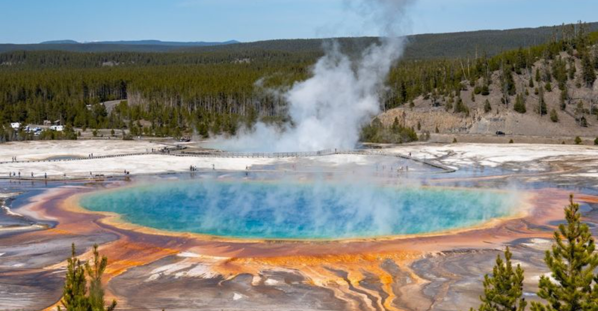 14 natural wonders around the world that make every photo look fake