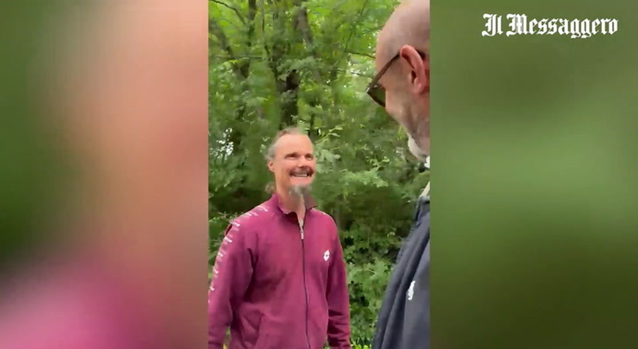 Famiglia nel bosco, l'arrivo di Simone Pillon e l'incontro con papà Nathan
