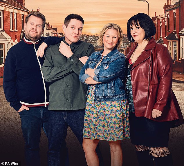 'Oh my Christ!' Gavin and Stacey fans go wild as Mathew Horne and ...