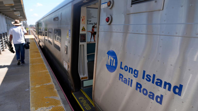 LIRR shuttles for morning commute; normal train service resumes Tuesday ...
