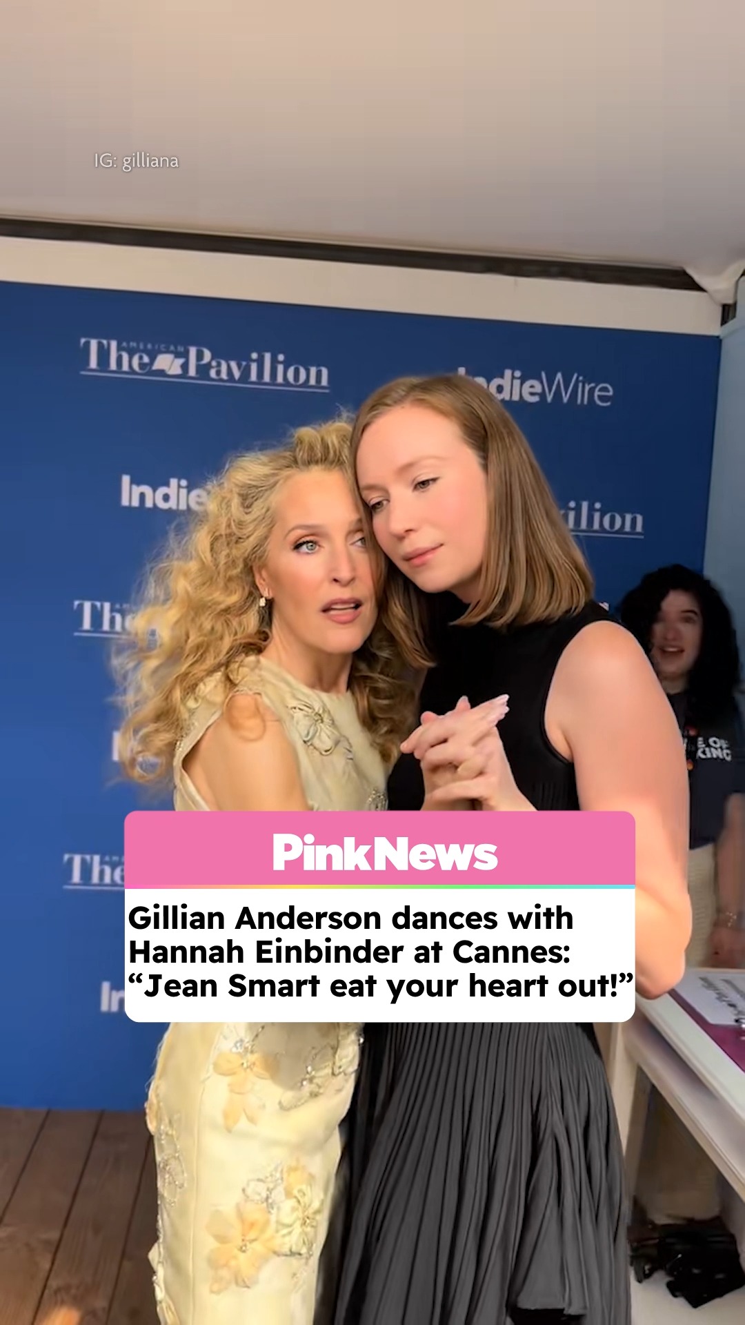 Gillian Anderson & Hannah Einbinder dance, tease Jean Smart for "trans ...