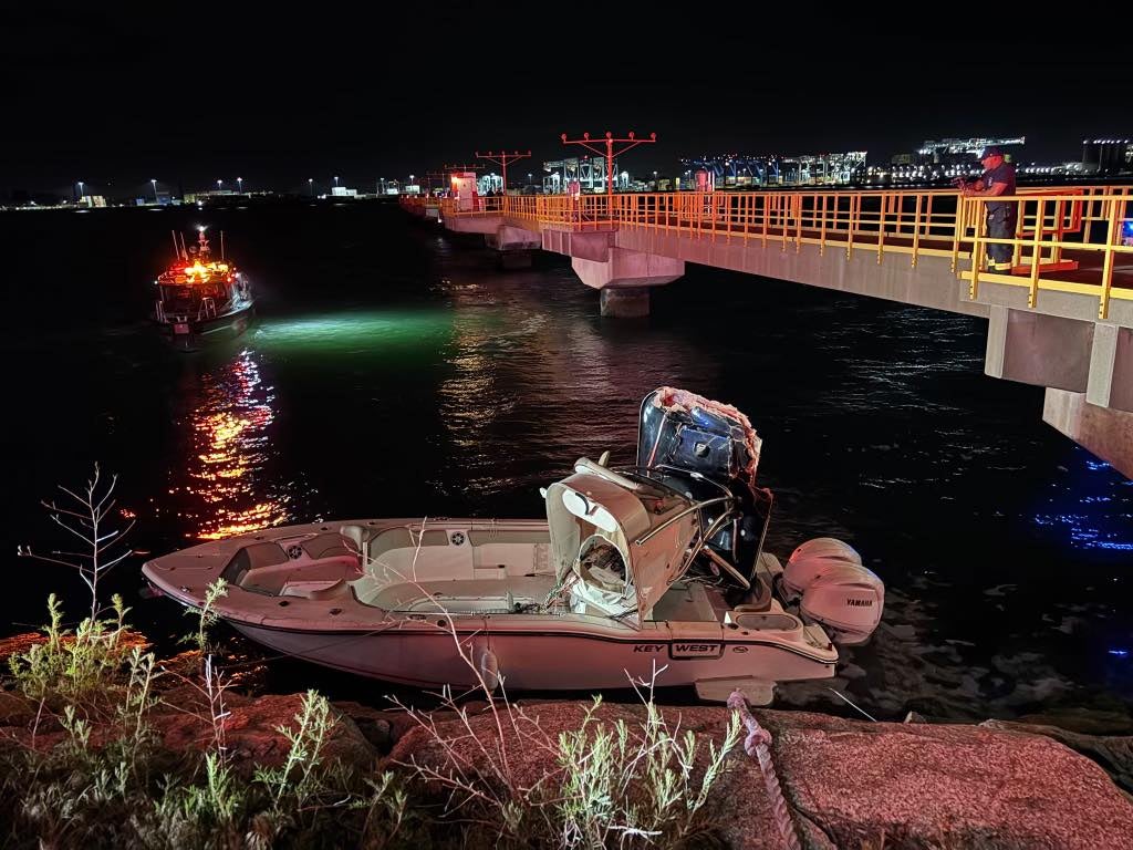 1 dead, 3 injured in late-night boat crash at Logan Airport pier
