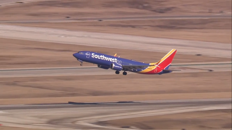 NTSB urges airlines to train their pilots to deal with smoke in the cockpit