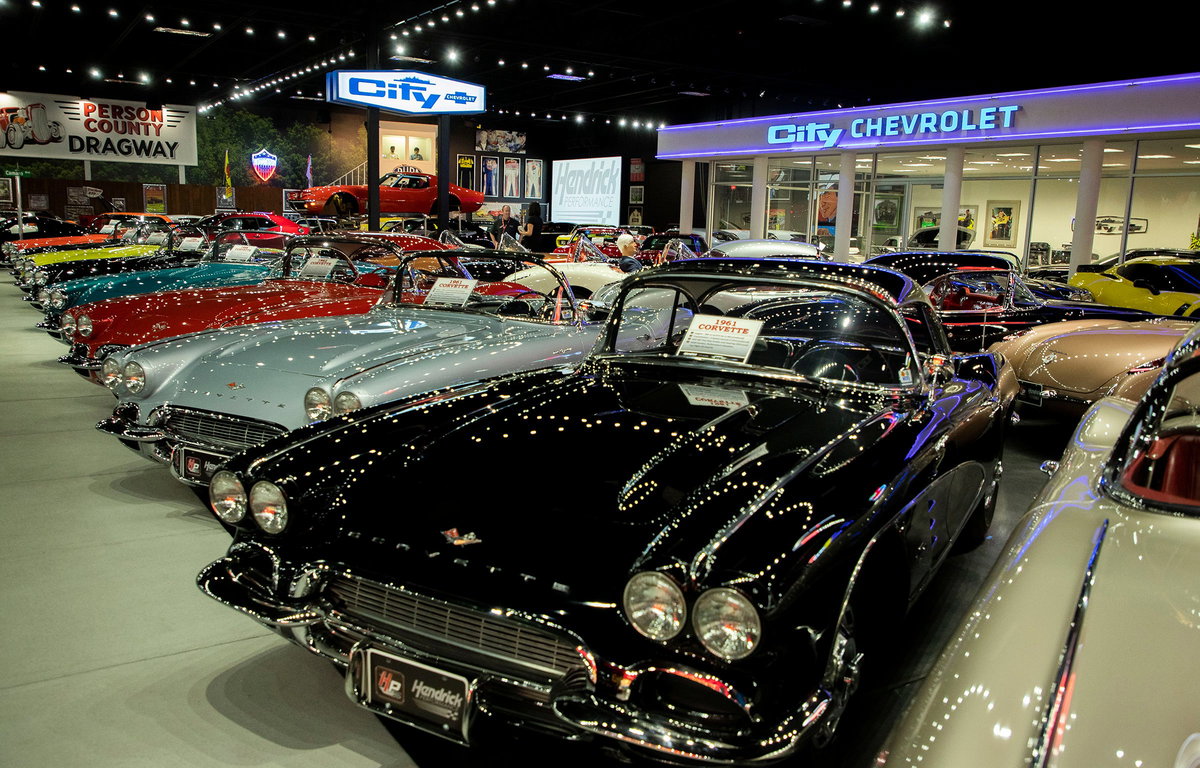 10 of America's most distinctive automobile designs from the 1960s