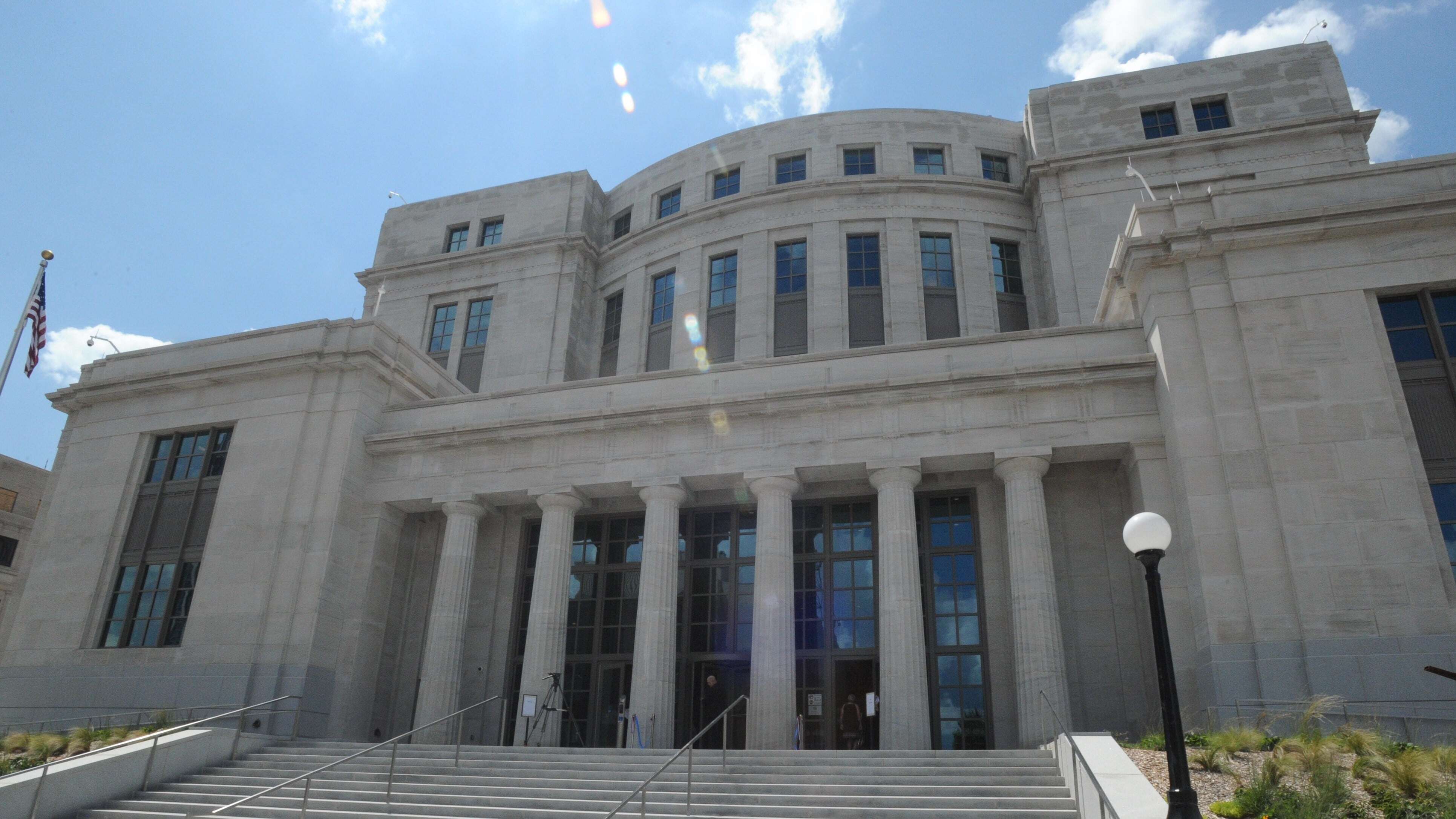 Alabama man sentenced to life for giving child vapes in exchange for ...