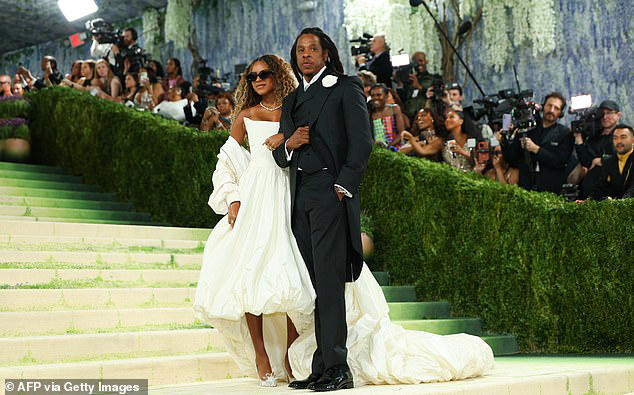 Jay-Z signs with Chelsea! Blues in new deal with rapper's Roc Nation
