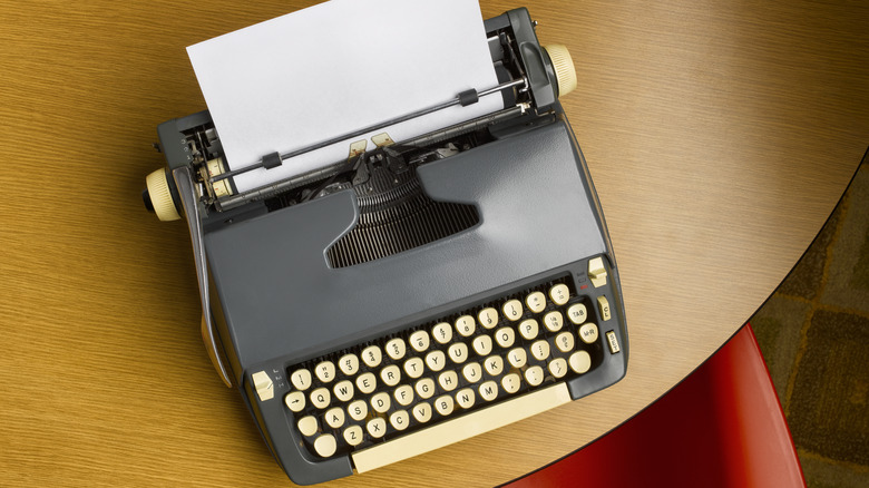 Don't toss these 20 old household items - they might be more valuable ...