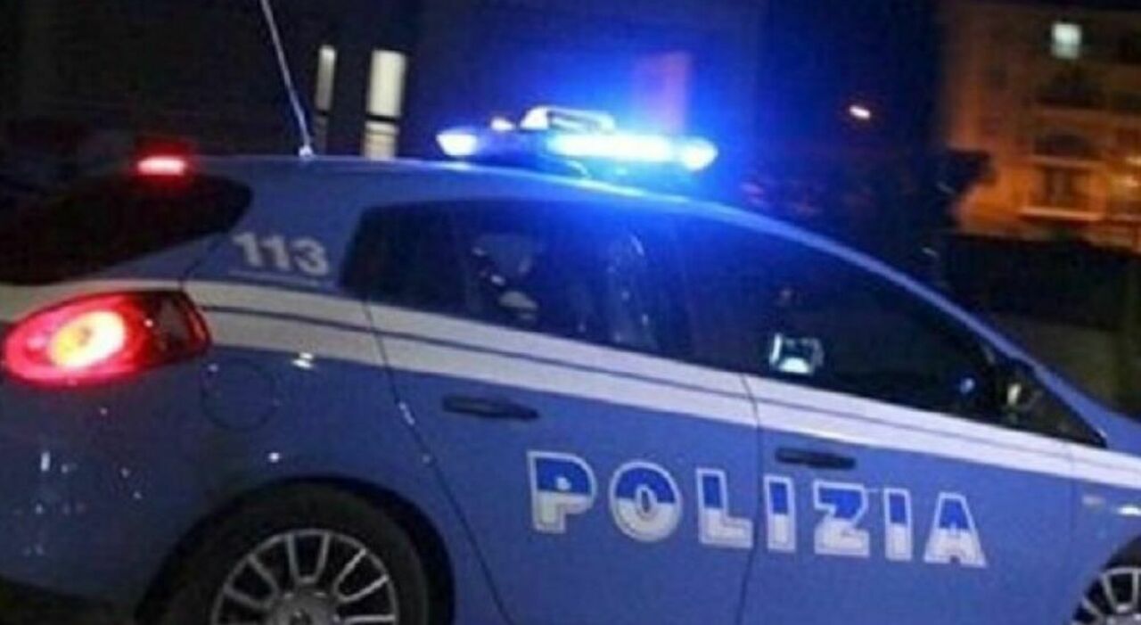 «Dammi il cellulare», ragazzo rapinato e pestato a calci e pugni: la ...