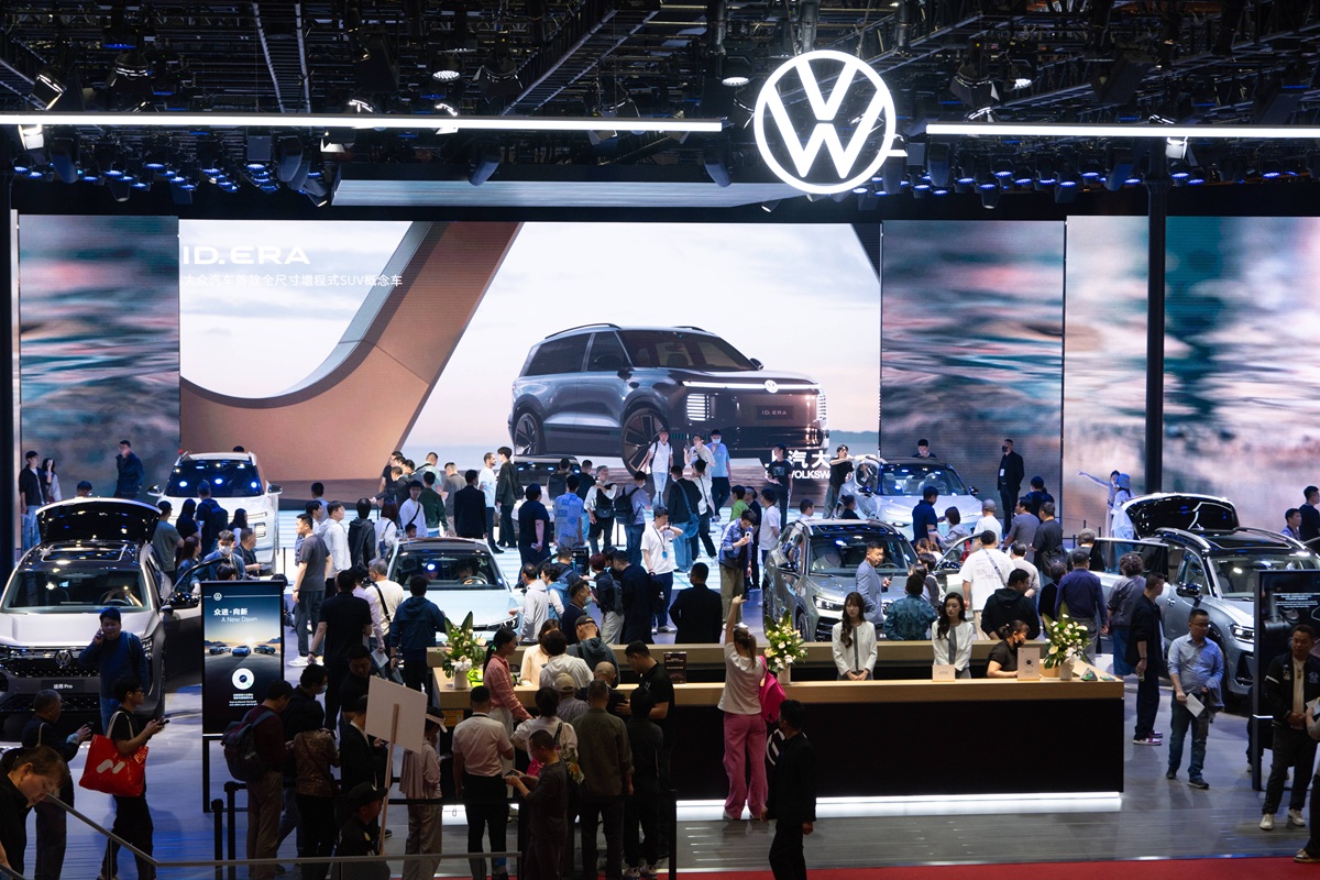 VW setzt in China auf neue E-Modelle – aber nicht alle sind überzeugt ...