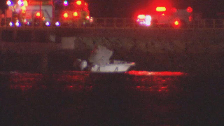 1 dead, 3 hospitalized after boat crash in Boston Harbor near Logan Airport