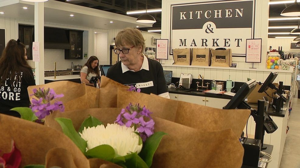 Cancer diagnosis inspires annual gifts of food to families at Fred Hutch