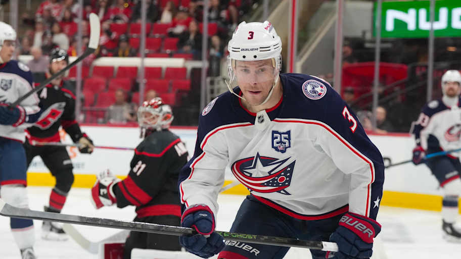 Former Bruins forward Charlie Coyle gets brutally honest on re-signing ...