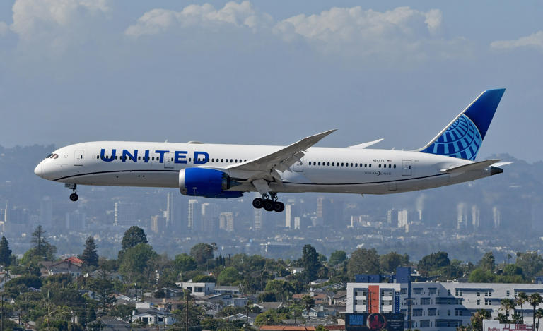 United launches 2 new Japan flights: First US nonstop to Sapporo, plus ...