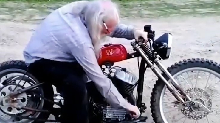 Is there an age limit for riding choppers?