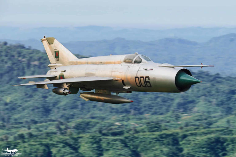 Fighter jets currently rotting in people’s backyards