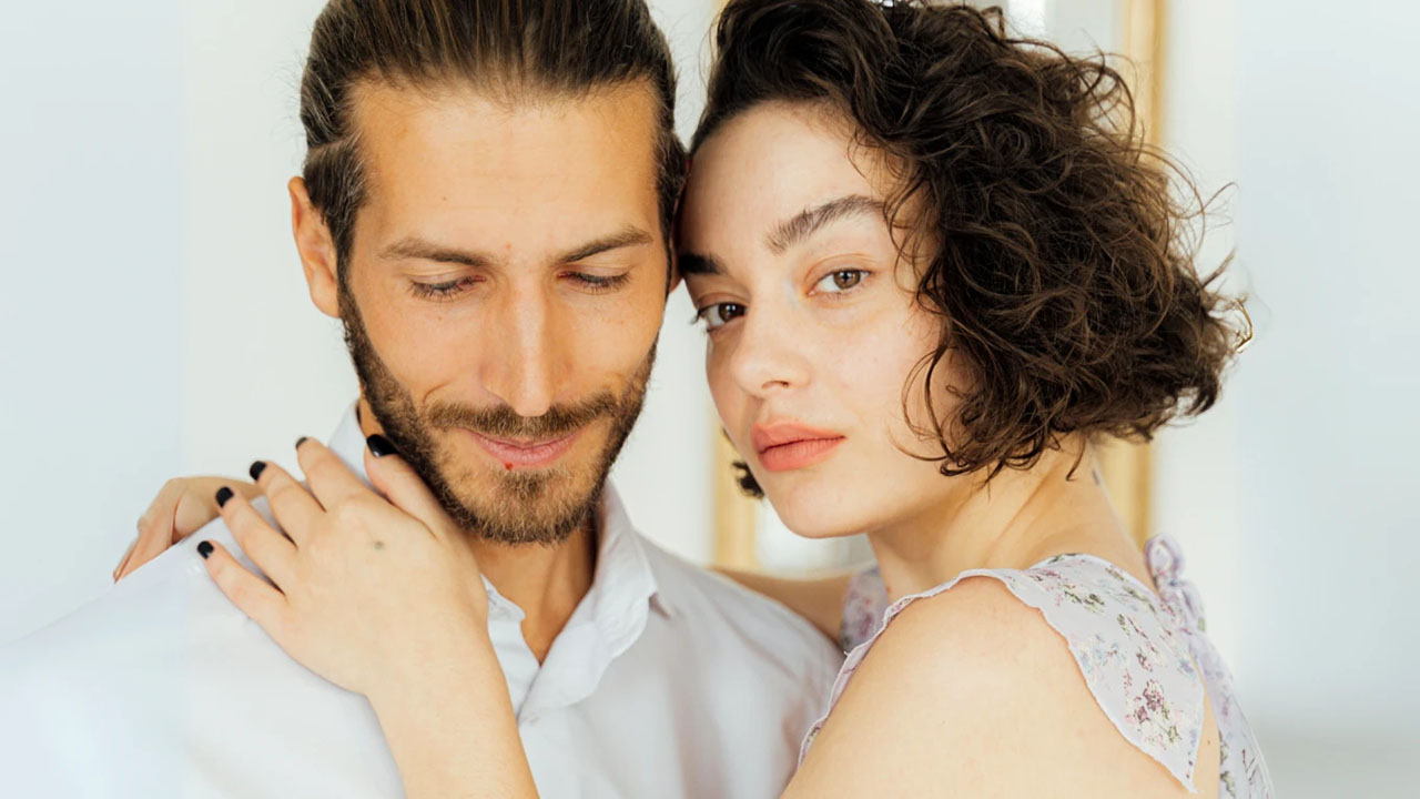 Women should never do these 7 things for a man (but many do)