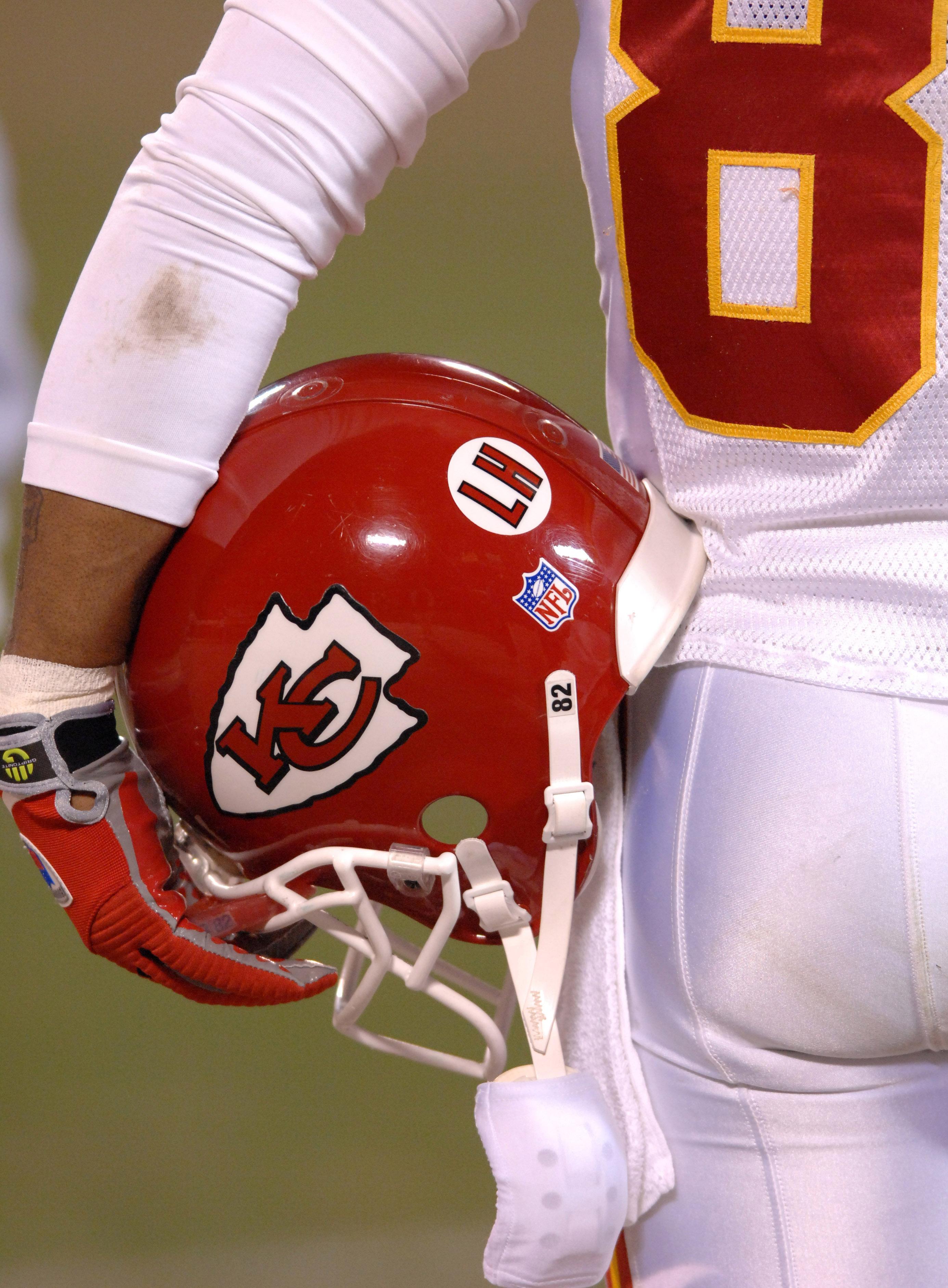 Chiefs-Bills on Thanksgiving night, 20 years after inaugural third game