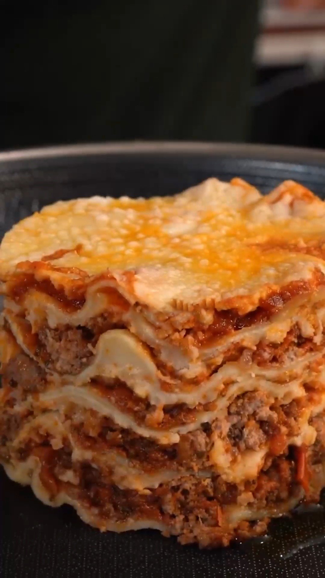 Layered lasagna tip