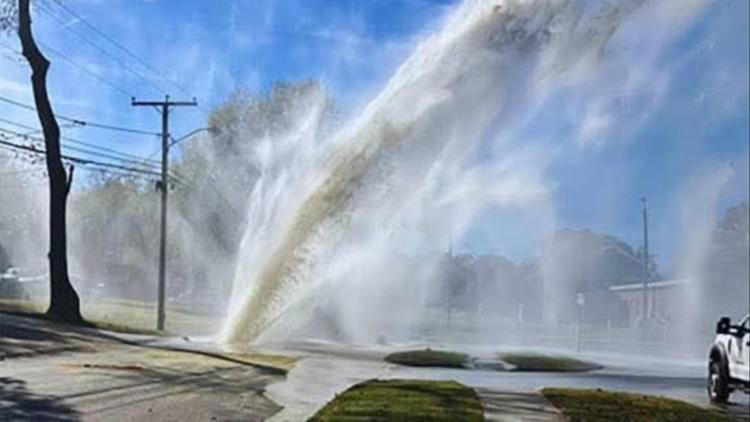 Newport water main break forces closure of RSU 19 schools