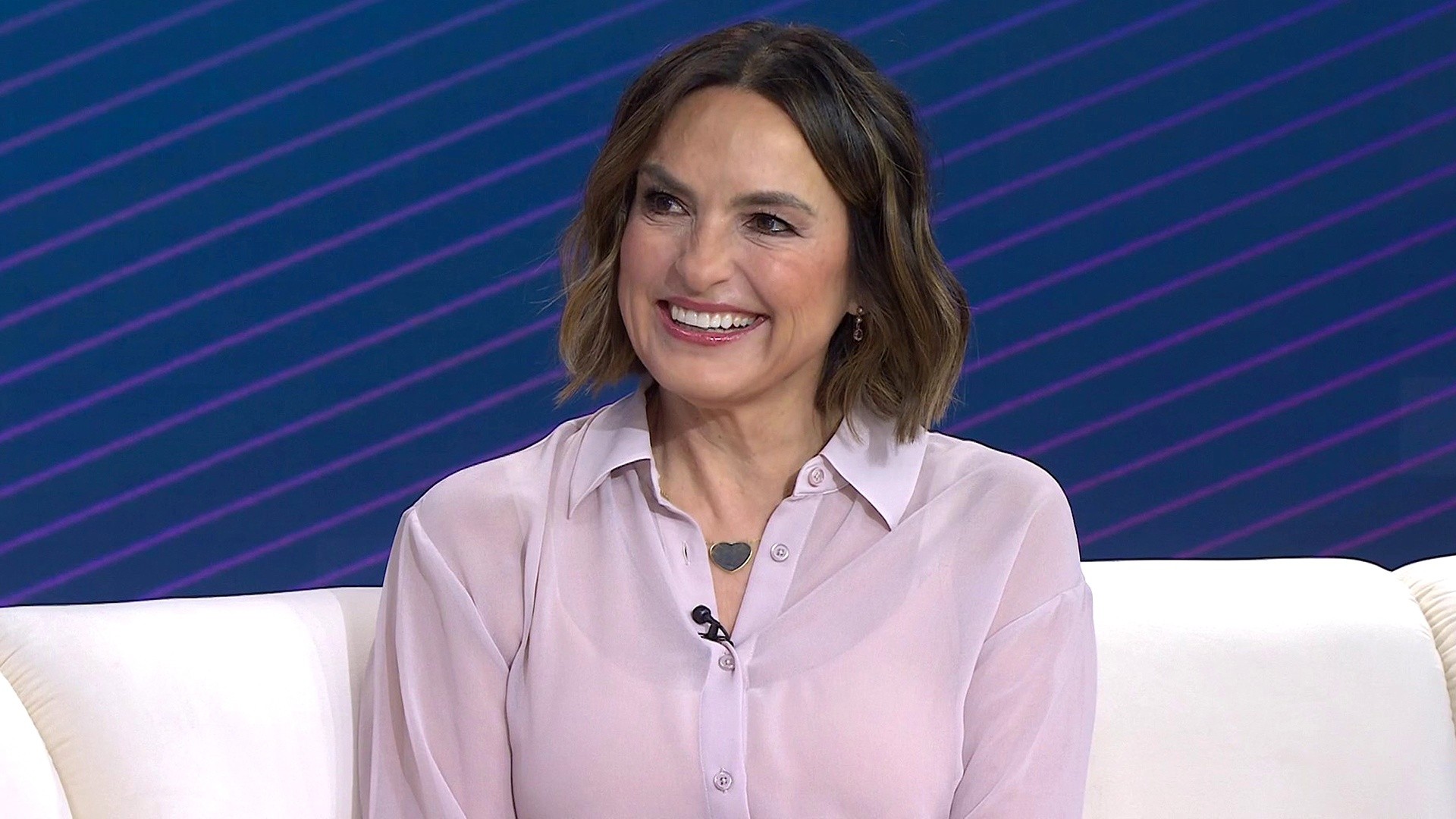 Mariska Hargitay talks 'SVU' S27 finale, Broadway debut, Knicks