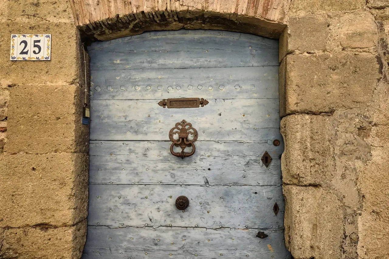 The 10 strangest jobs that once existed - and why they disappeared