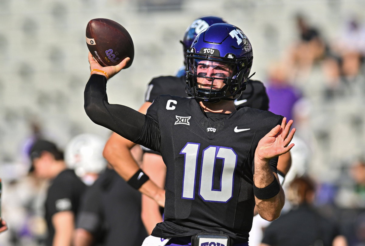 Ranking college football helmet logos from worst to best via BR