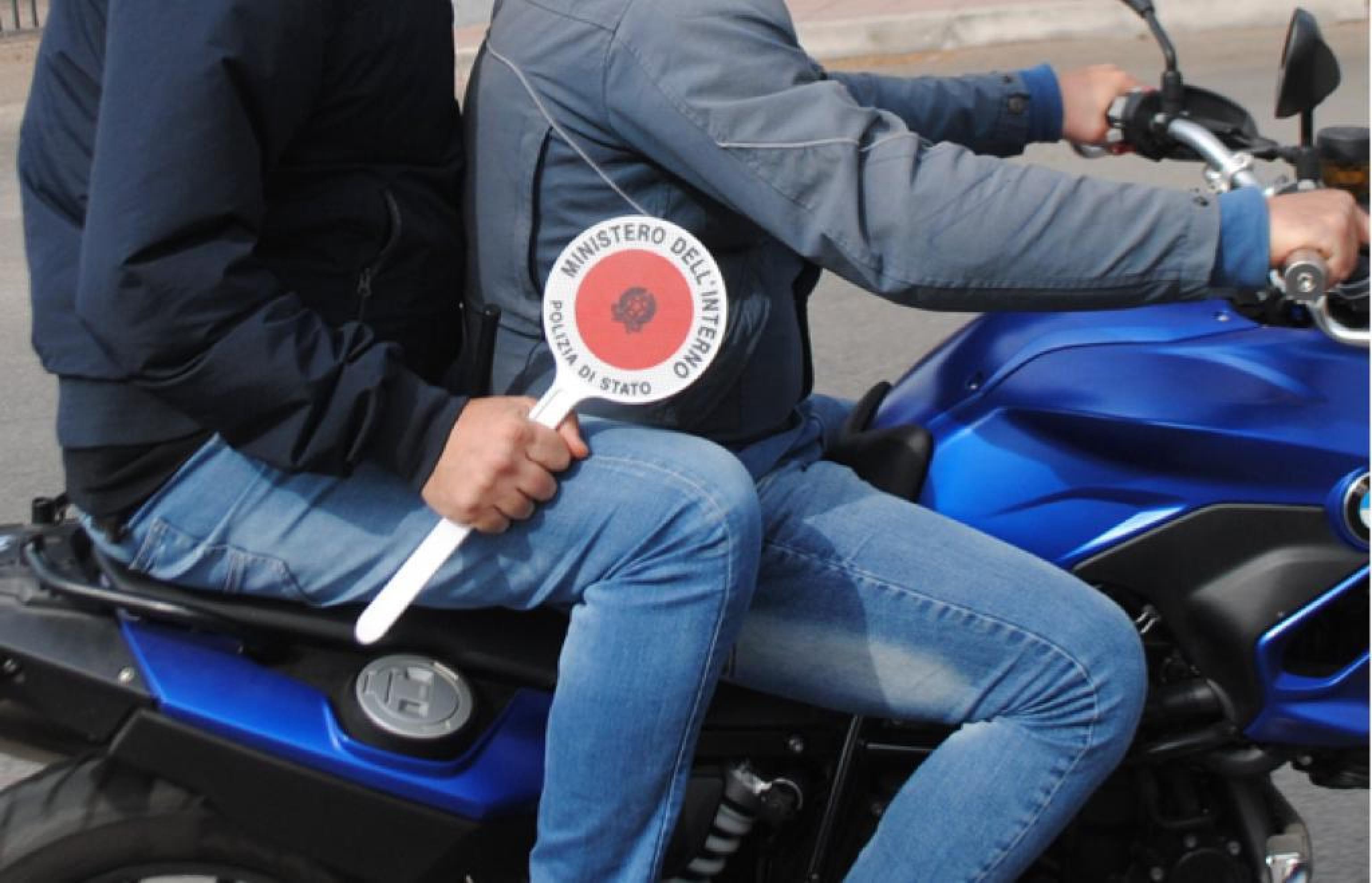 Due rapine violente in tre giorni, a 19 anni condannato a 3 anni e 5 mesi
