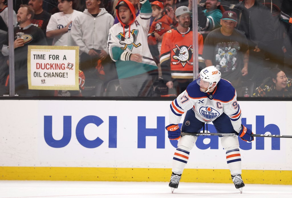 Oilers fire coach Kris Knoblauch following first-round playoff ouster