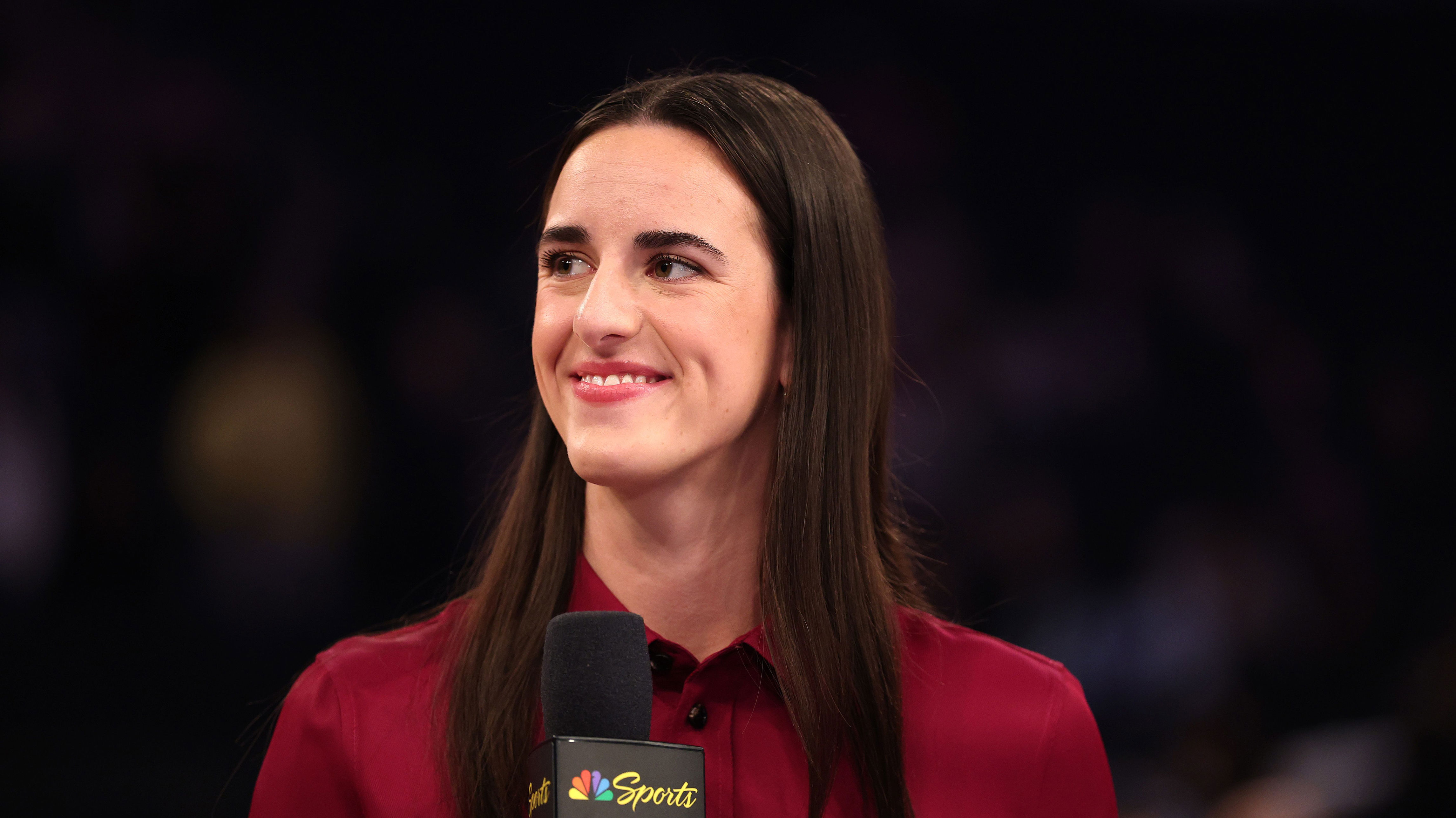 Caitlin Clark, de Fever, revela buenas y malas noticias tras su lesión