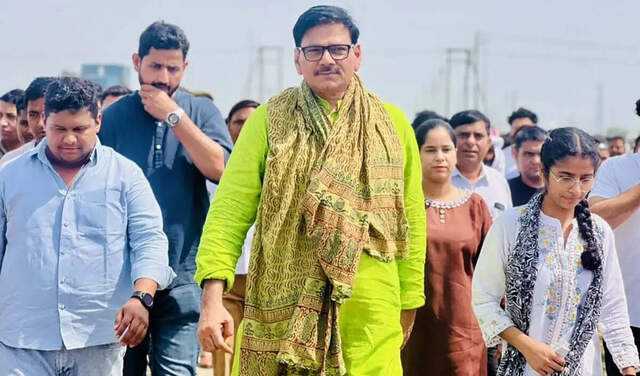 Concerns raised over passenger facilities at Pari Chowk in Greater Noida