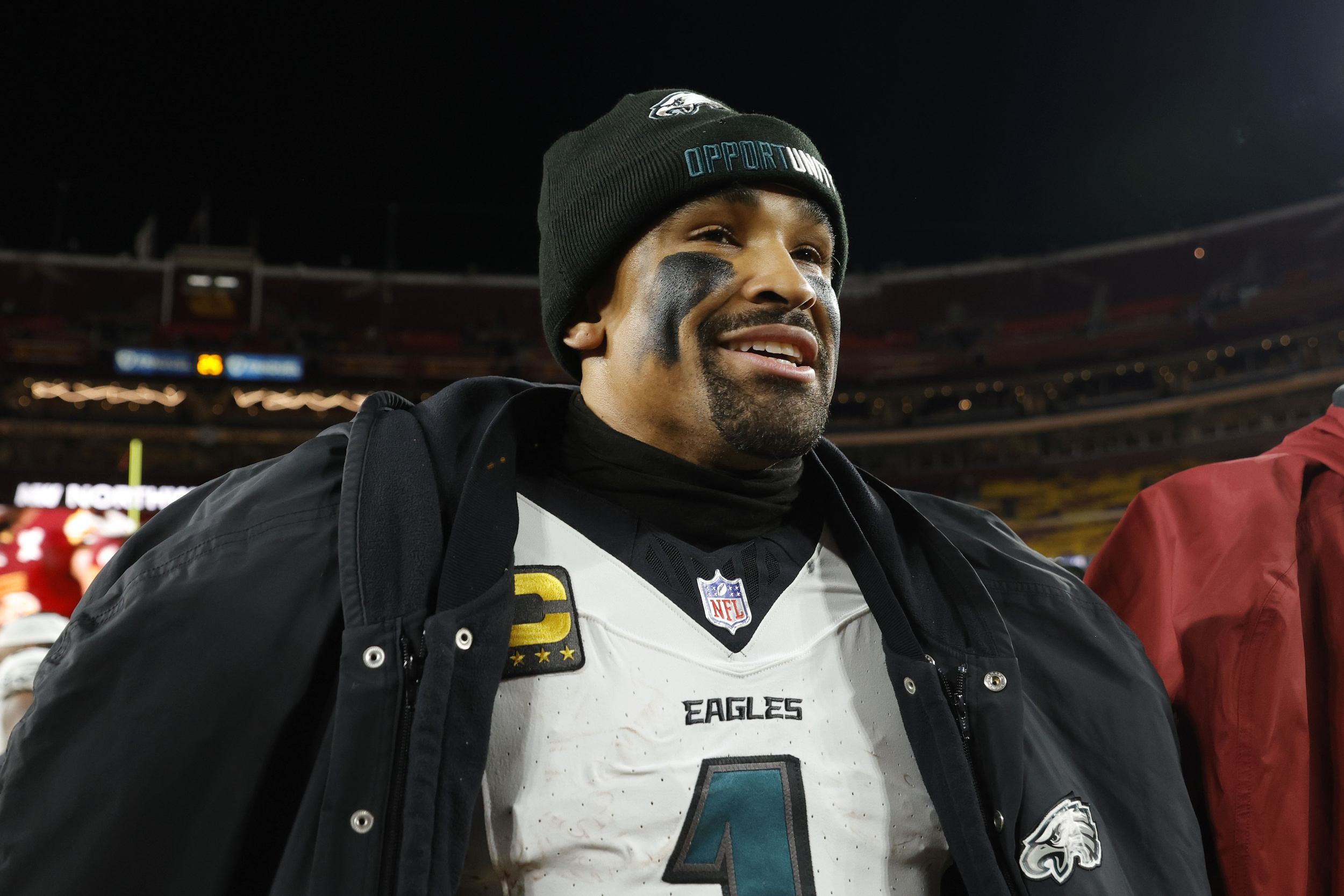 NFL executive thinks Eagles could make shocking Jalen Hurts decision ...