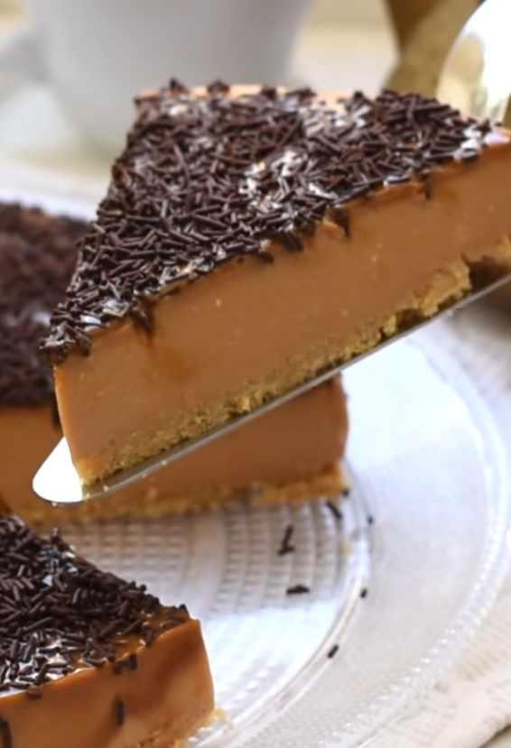 Tarta de queso cremosa con dulce de leche: receta fácil y textura perfecta