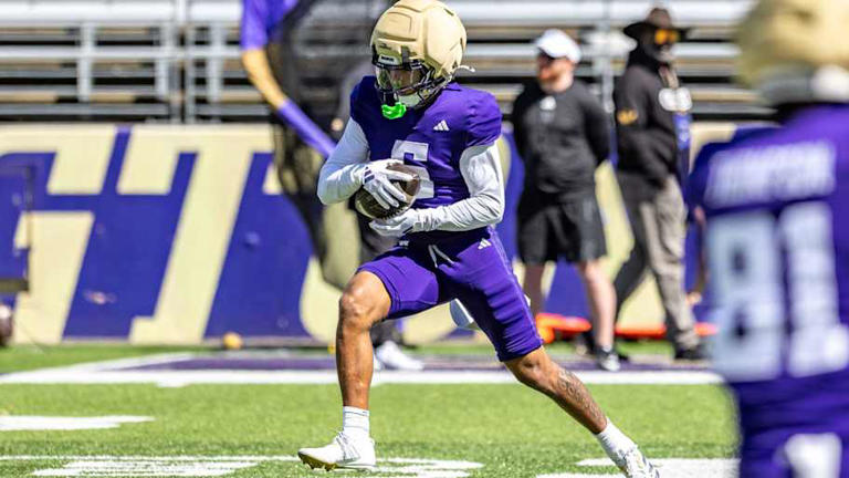 UW roster review: Ignore one play and James had nice debut