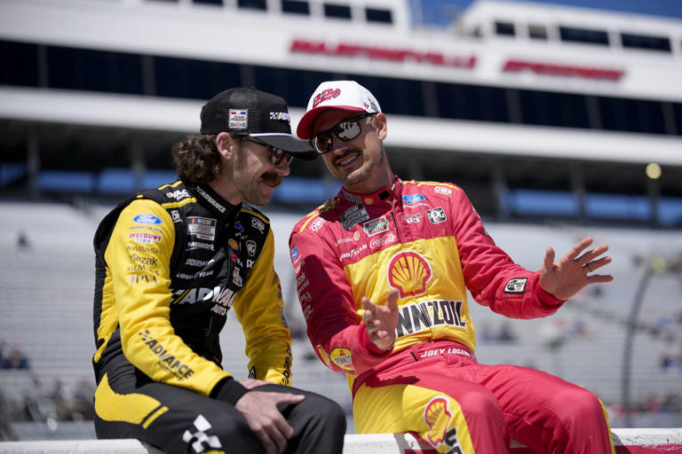 NASCAR silly season tracker: Who's staying put & who's moving on?