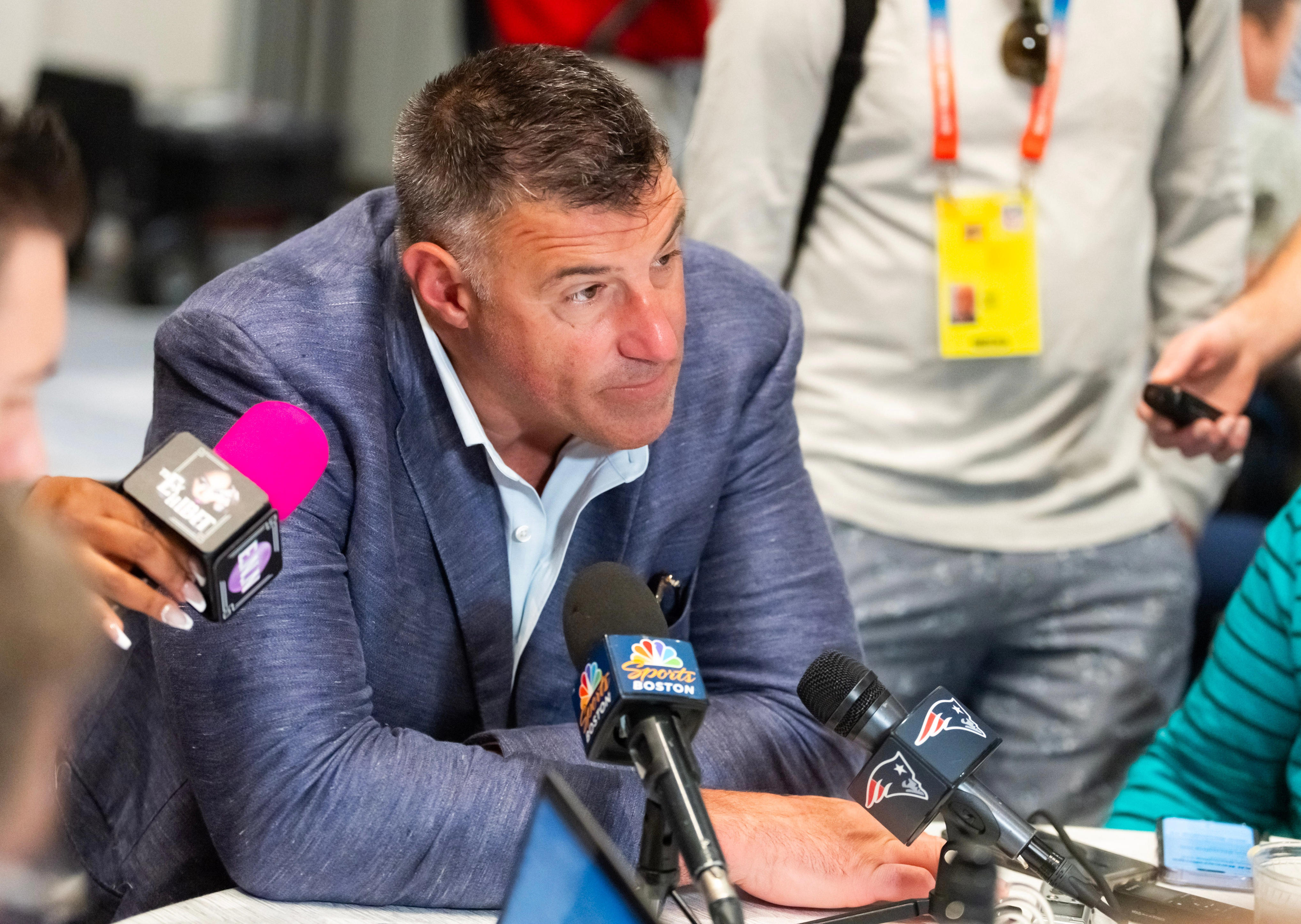 Will NFL schedule release make Mike Vrabel jokes? 1 report has answer
