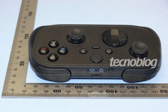 A new Xbox Cloud Gaming controller just leaked and it has built‑in Wi‑Fi
