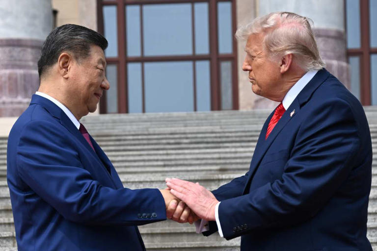 Trump calls Xi Jinping 'very tall' as he says Chinese people 'tend to ...
