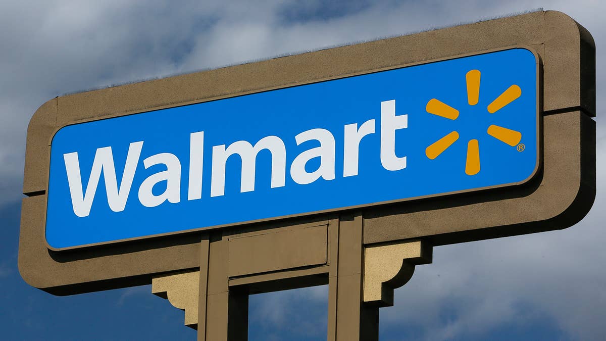 Walmart has a $500 3-piece rattan patio furniture set for 49% off with ...