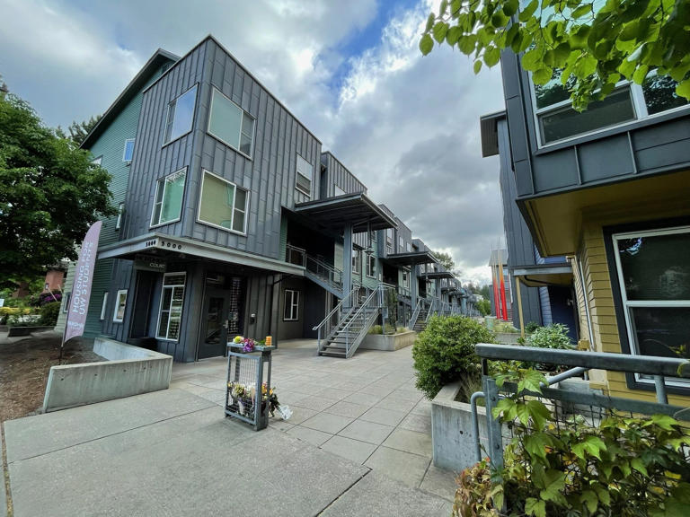 Suspect arrested in fatal stabbing of University of Washington student