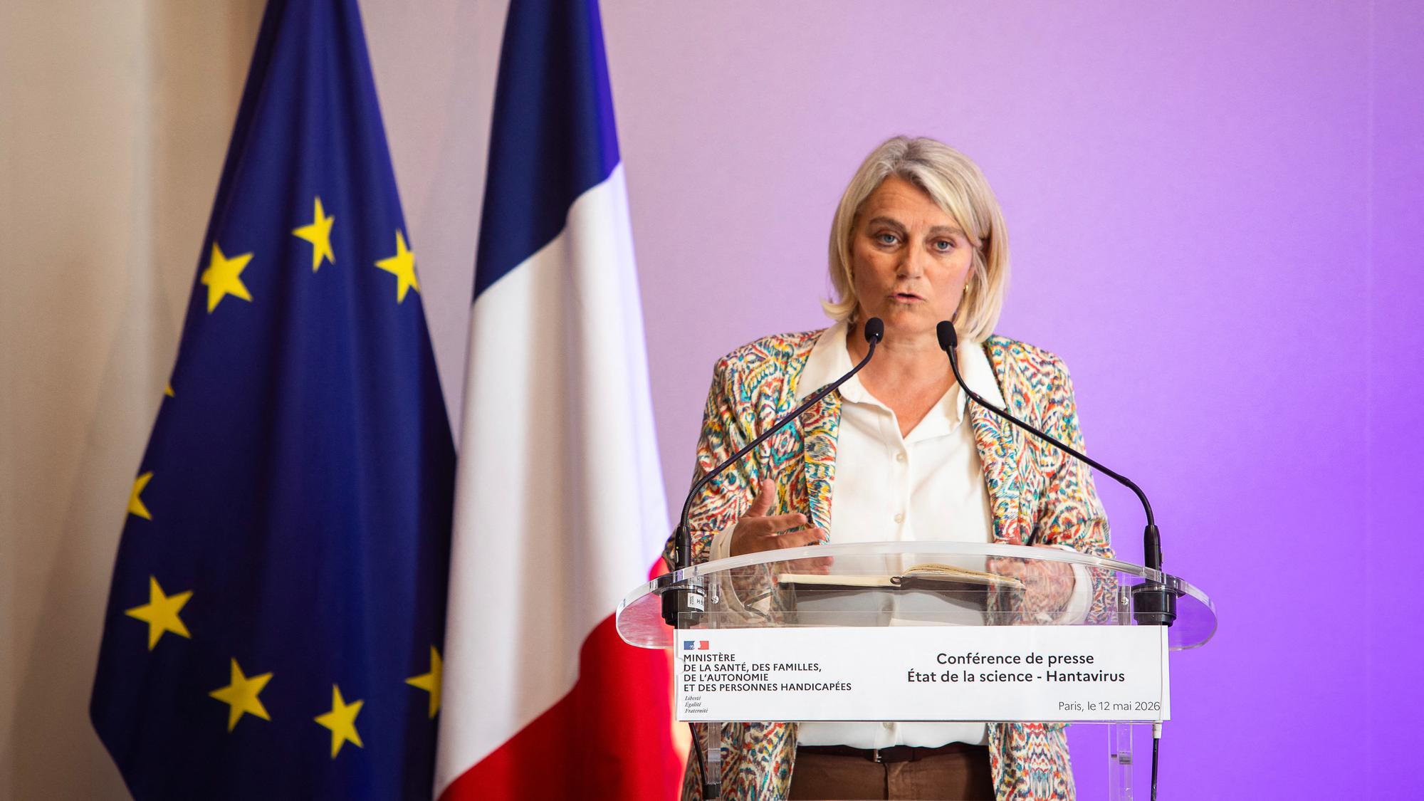Stéphanie Rist, la ministre de la Santé en mission périlleuse face au ...