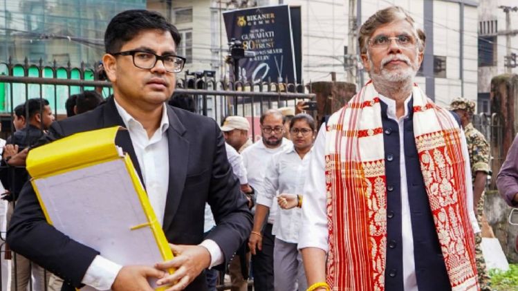 Pawan Khera summoned again on May 25 in cases filed by Assam CM's wife