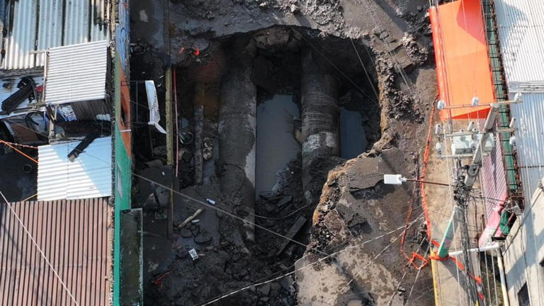 Por mega fuga de agua en Iztapalapa vecinos siguen sin el líquido en ...