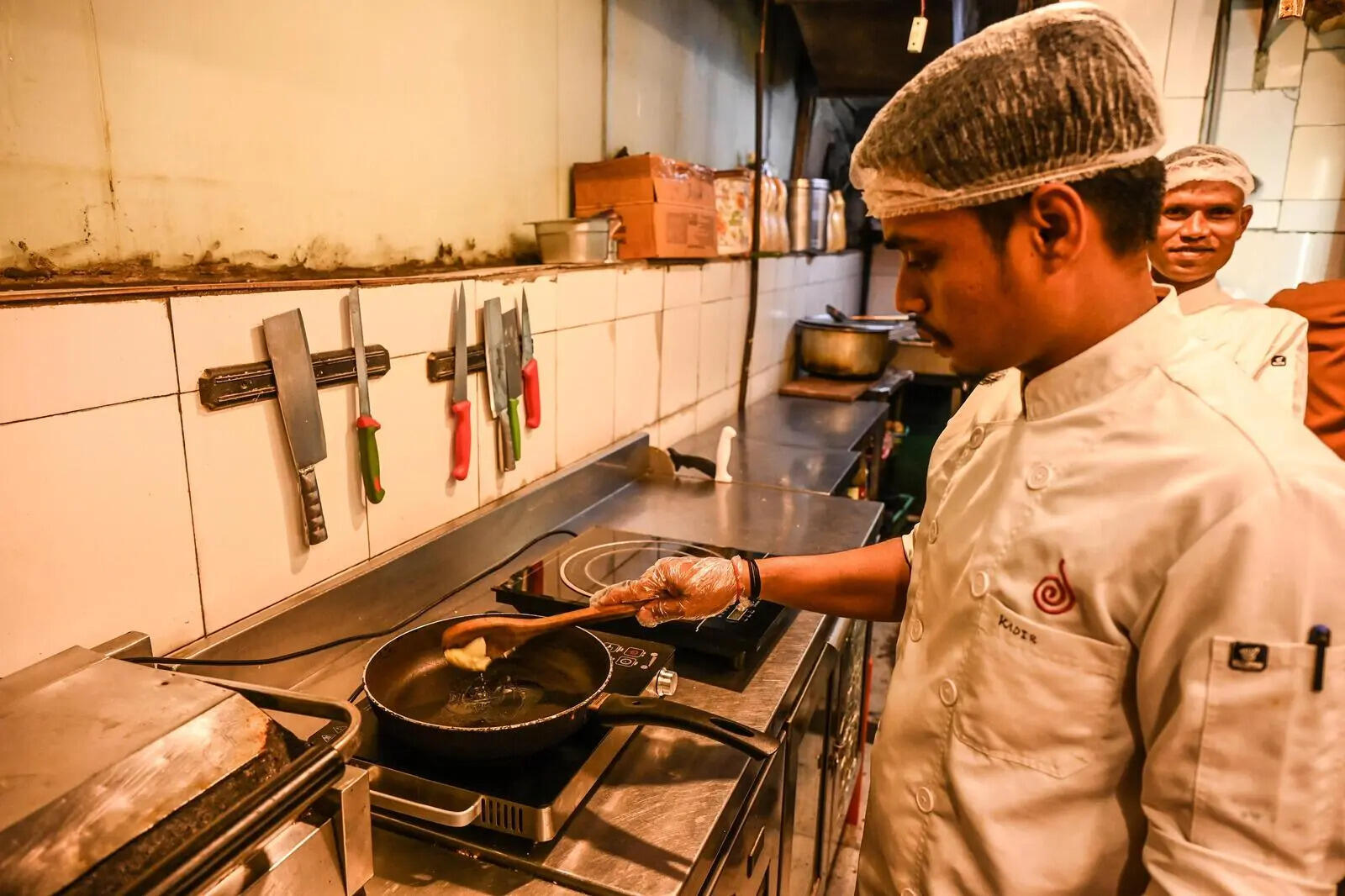 Rising fuel costs turn up the heat on Pune restaurants