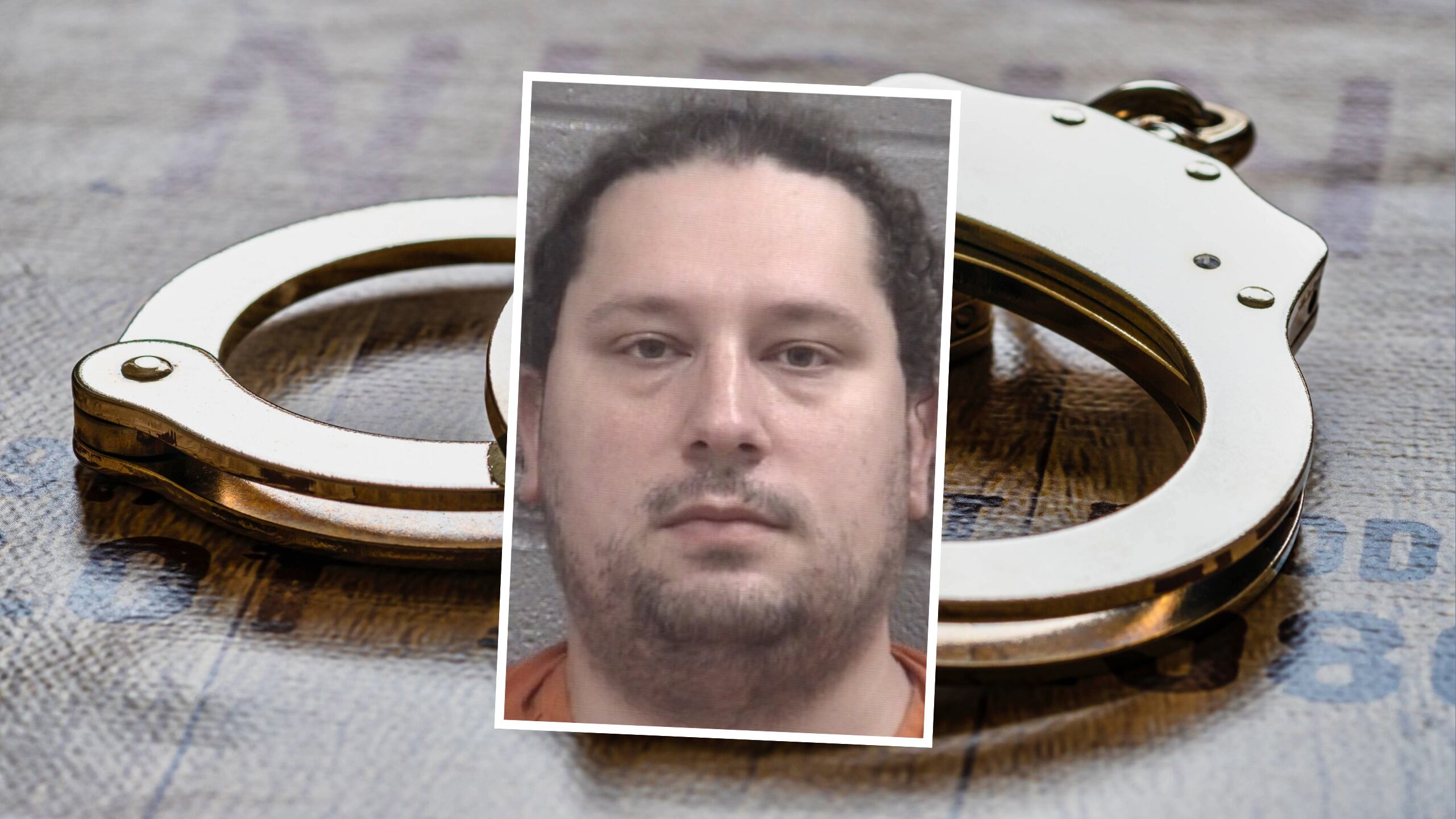 Former Columbia Middle custodian accused of sending explicit messages ...
