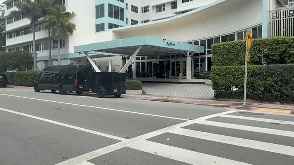 Miami Beach hotel facing lawsuit after man allegedly groped 11-year-old ...