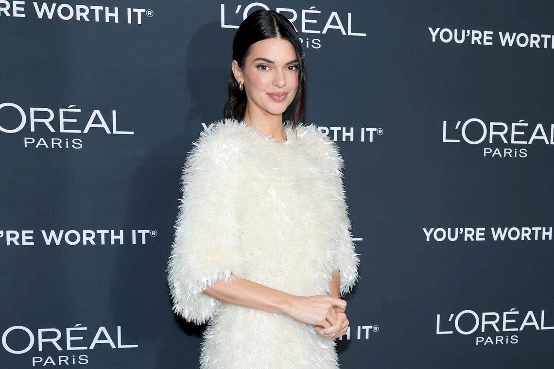 Kendall Jenner says this weighted blanket helped manage her anxiety ...
