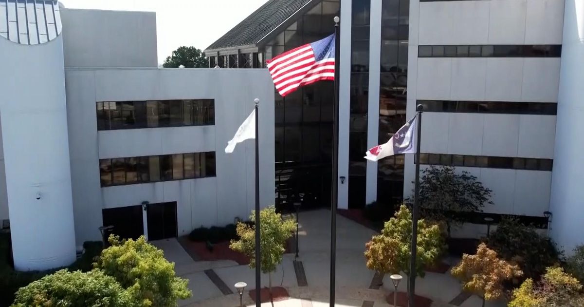 Police respond to fight at Rocky Mount City Hall during meeting