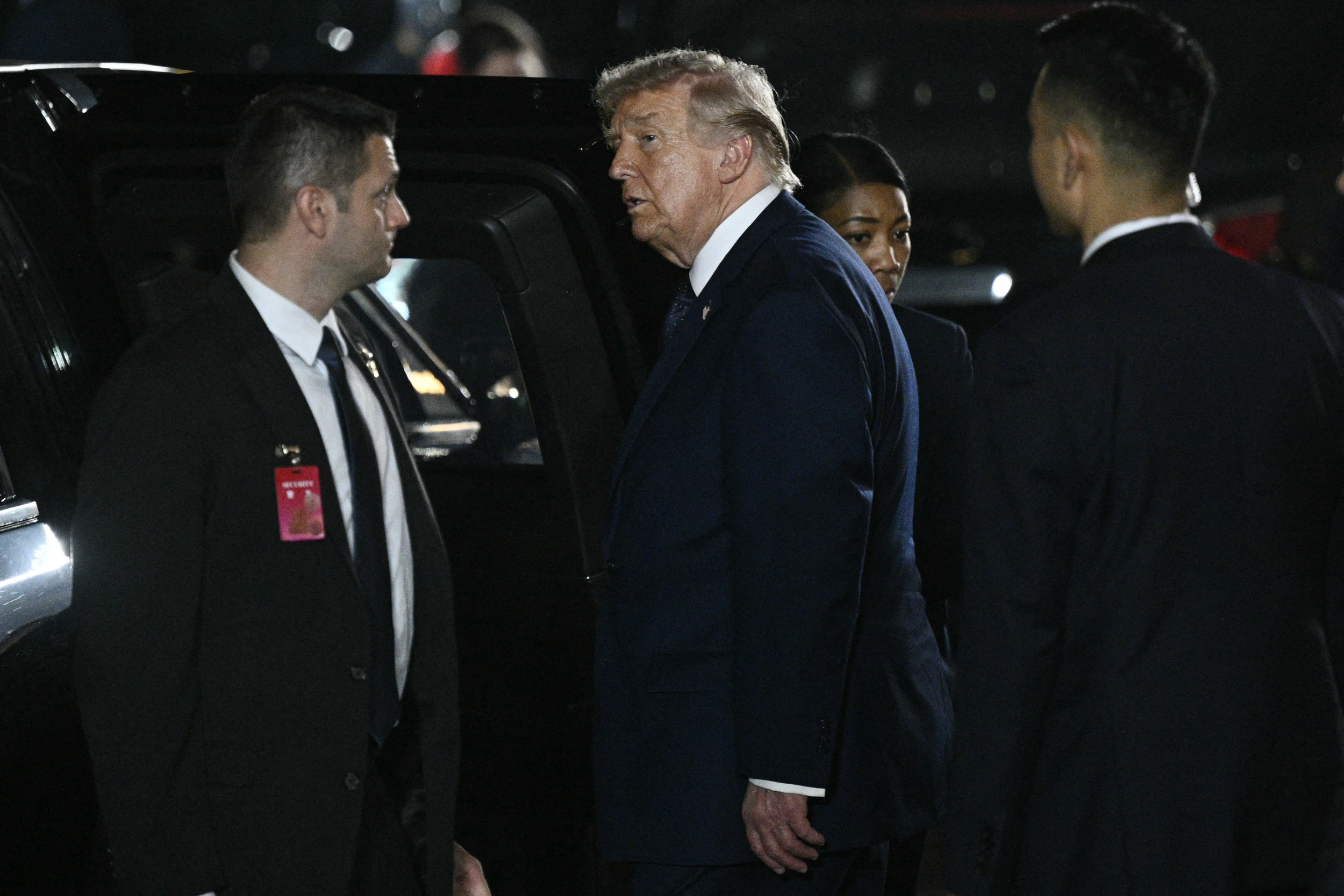 Secret Service clash with Chinese security disrupts Trump visit in Beijing