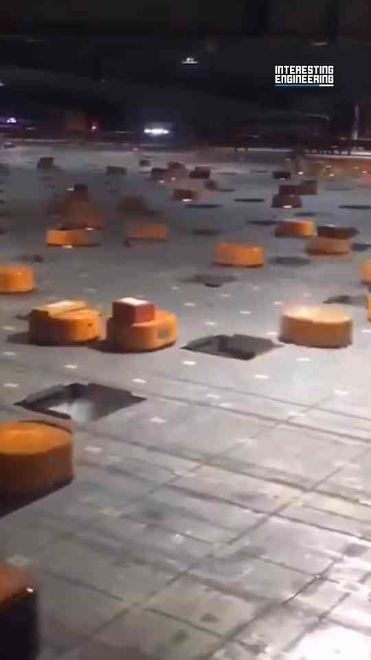 China’s robot warehouses never sleep